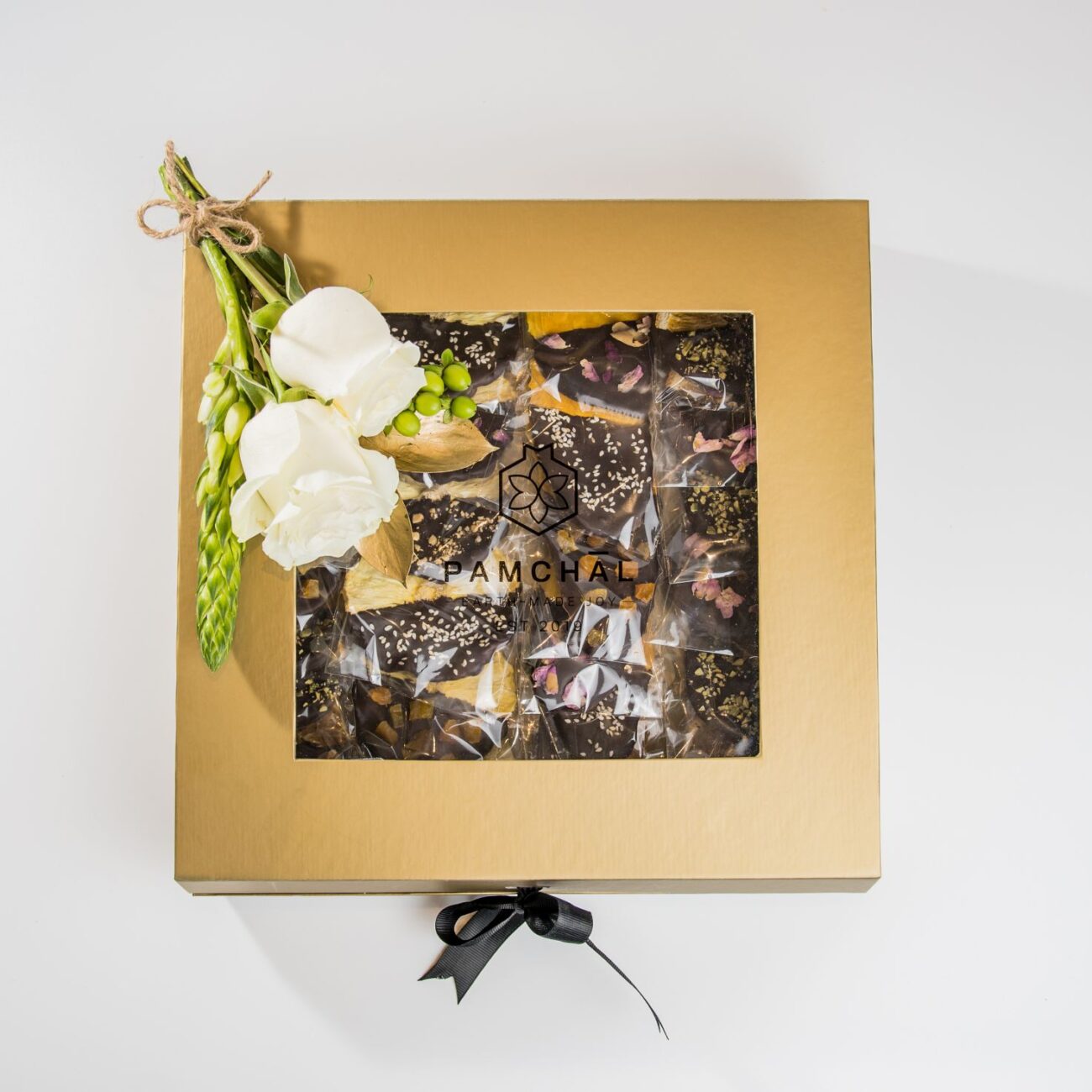 Arrangements & Assorted Gift Boxes – Pamchal