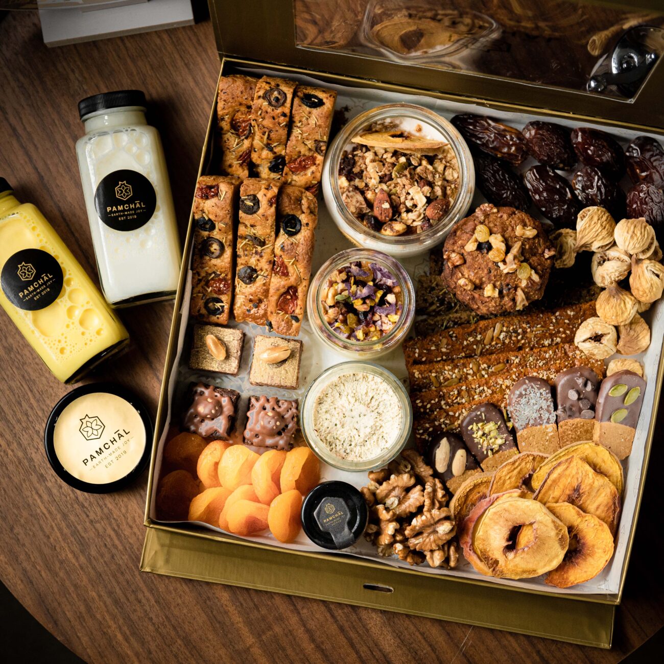 Arrangements & Assorted Gift Boxes – Pamchal